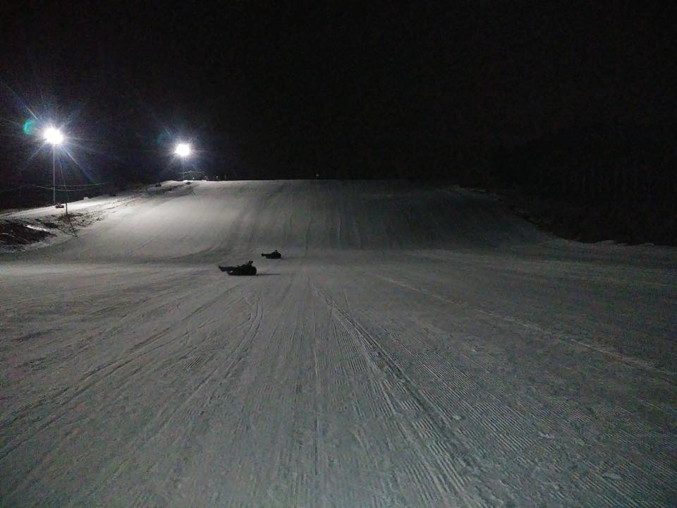 Best Snow Tubing Hills In Minnesota for Winter 2021: Tow Rope Included!